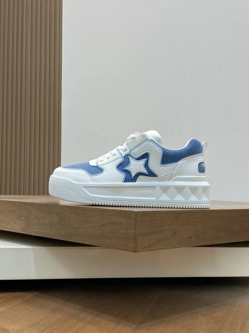 Top mirror Valentino One Stud Shoes