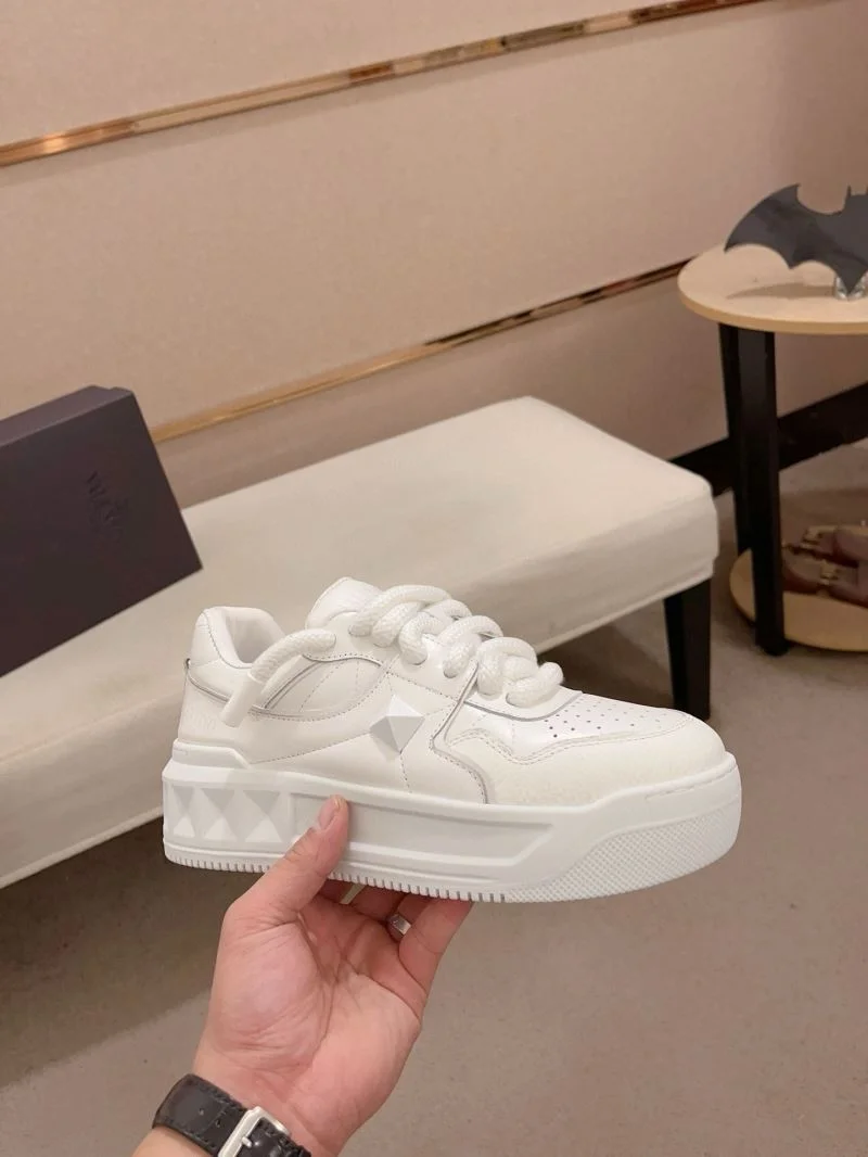 Factory-made Valentino One Stud Shoes