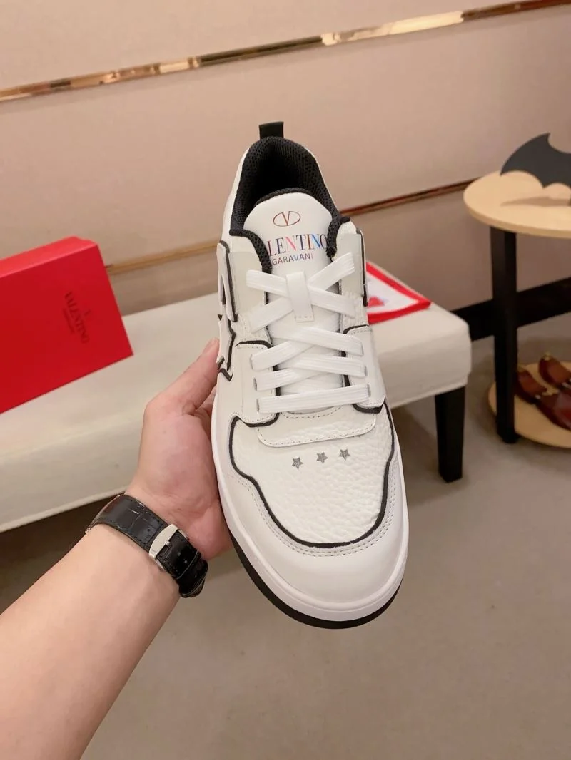 Cut-rate Valentino One Stud Shoes