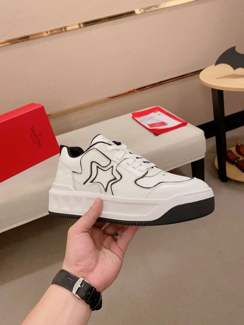 Cut-rate Valentino One Stud Shoes
