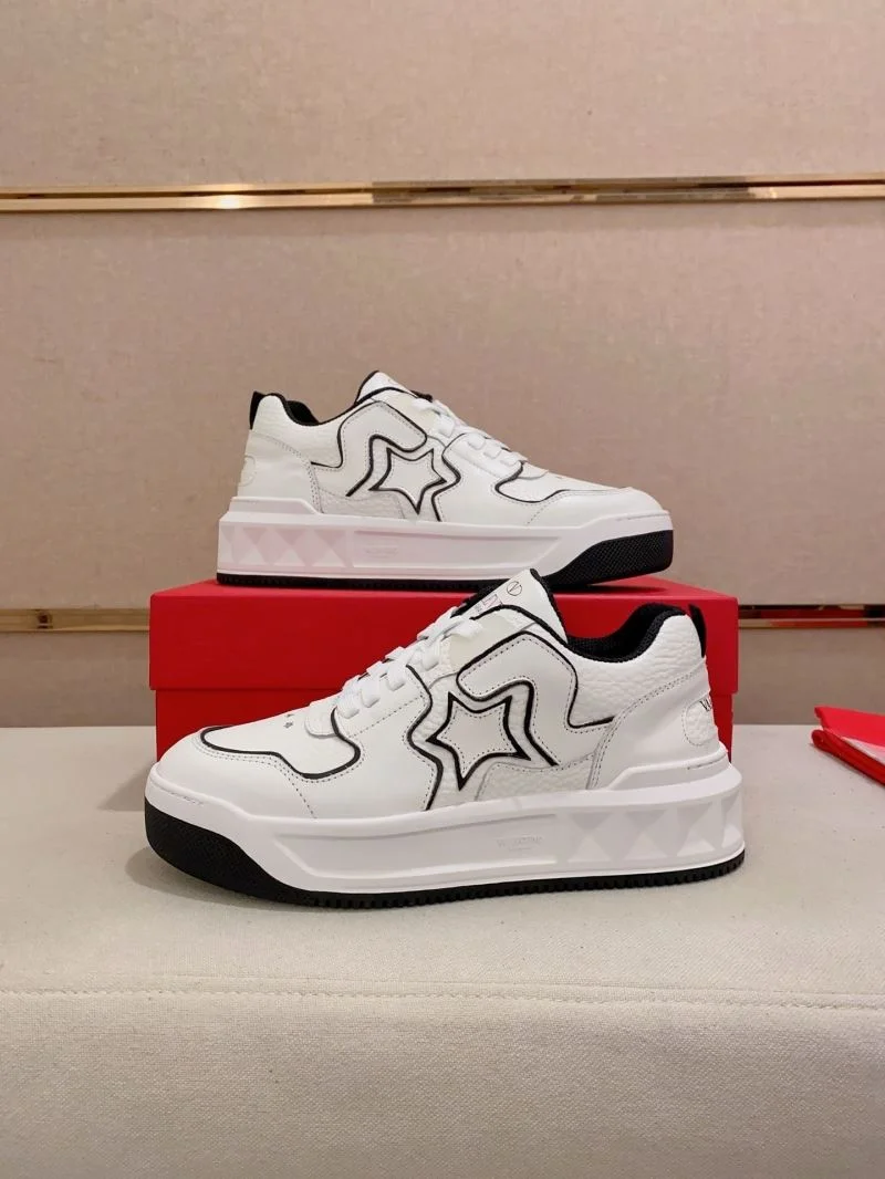 Cut-rate Valentino One Stud Shoes