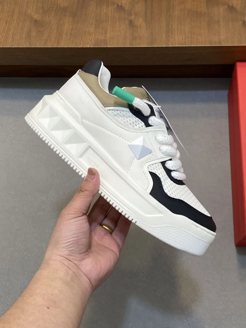 High accuracy Valentino One Stud Shoes