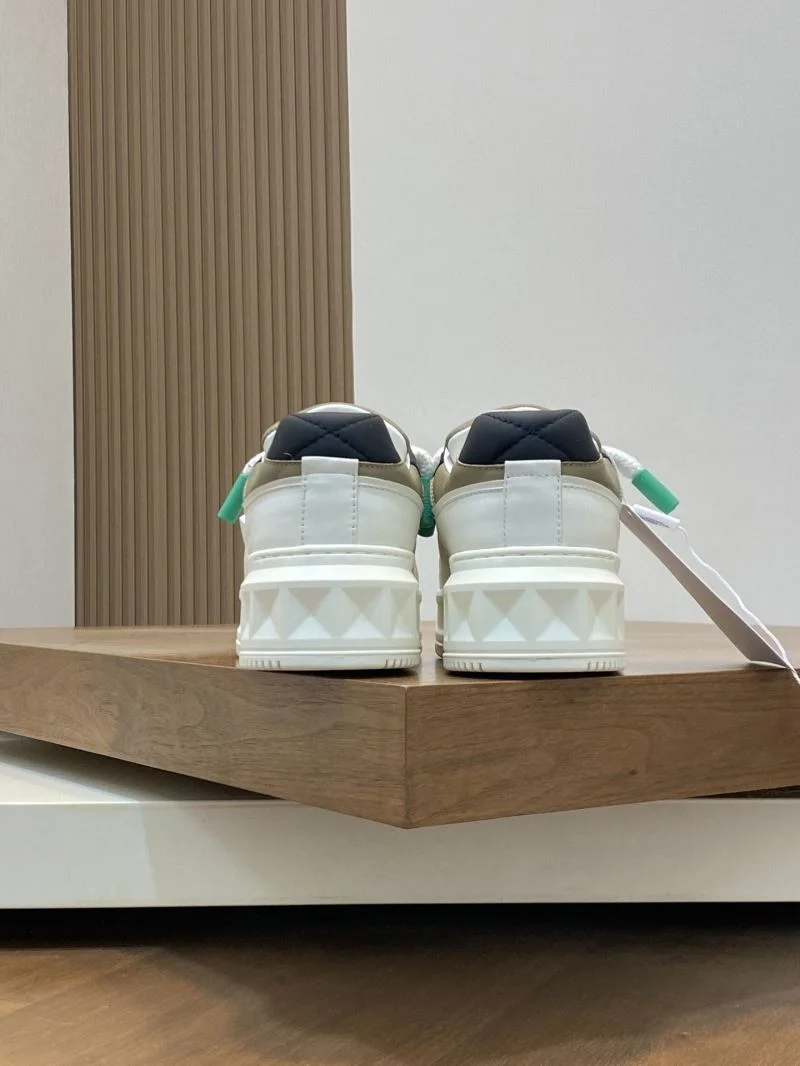 High accuracy Valentino One Stud Shoes