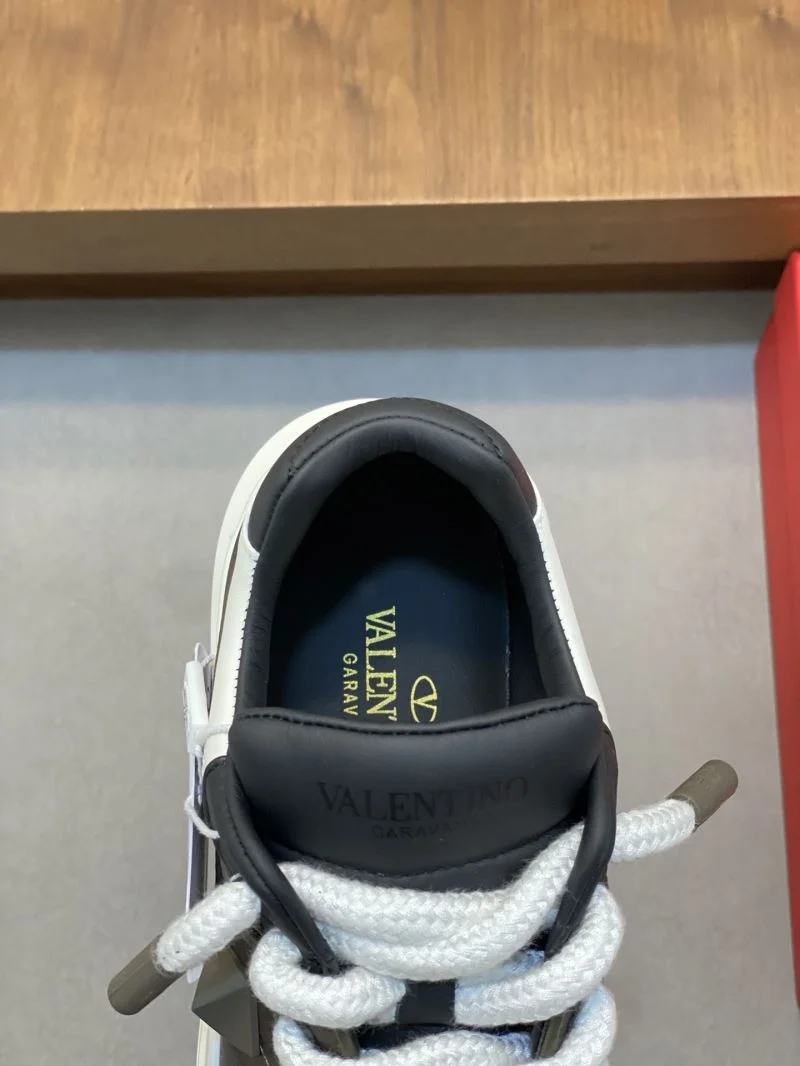 1:1 copy Valentino One Stud Shoes