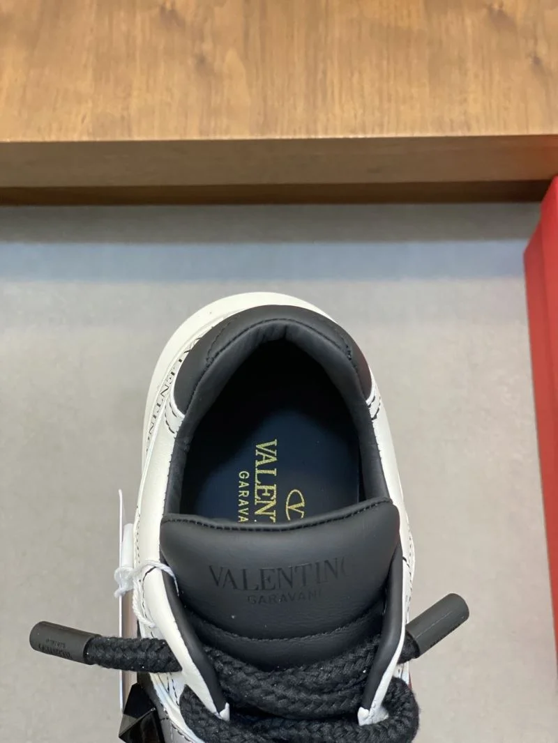 Budget-friendly Valentino One Stud Shoes