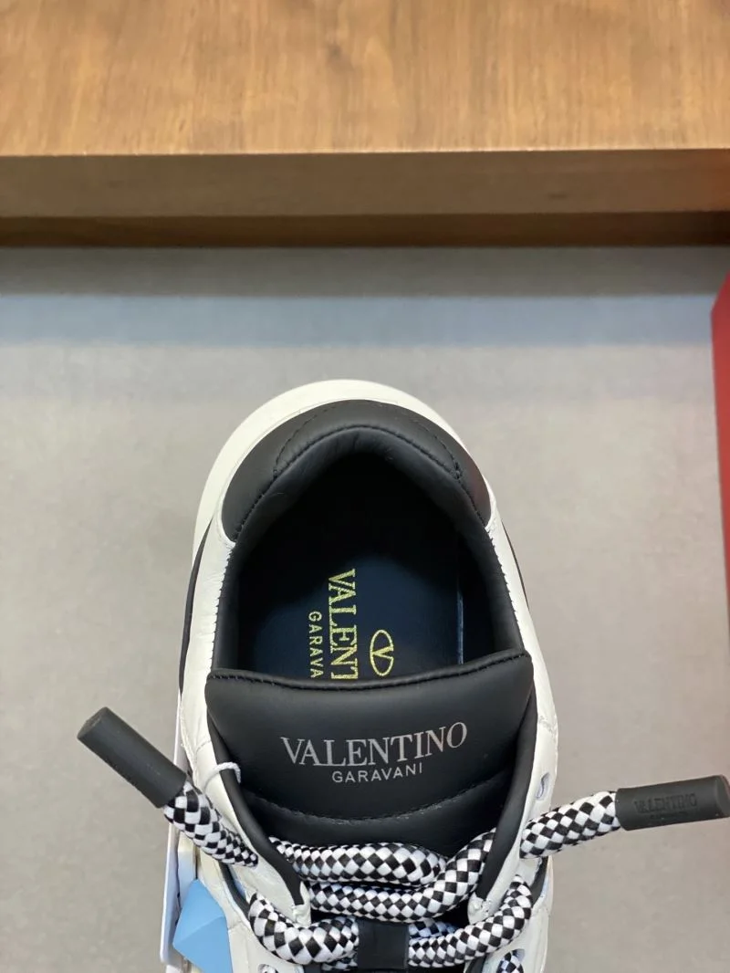 Low-cost Valentino One Stud Shoes