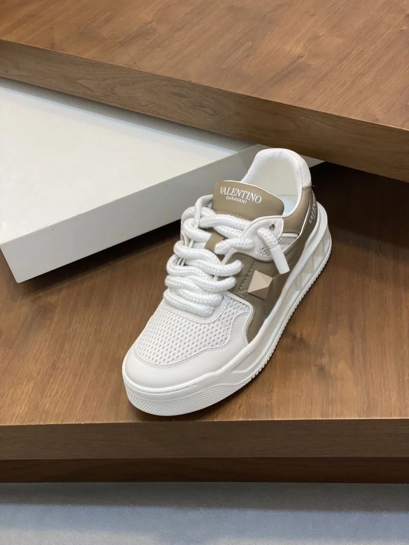 High accuracy Valentino One Stud Shoes