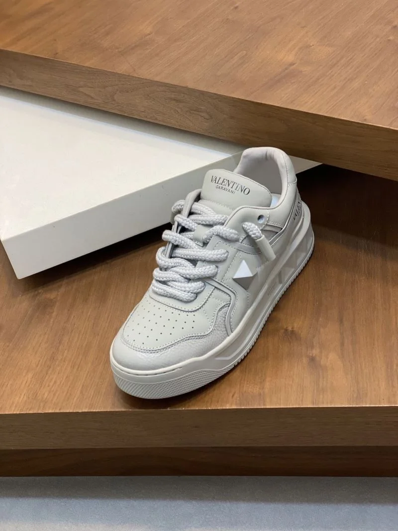 Low-cost Valentino One Stud Shoes