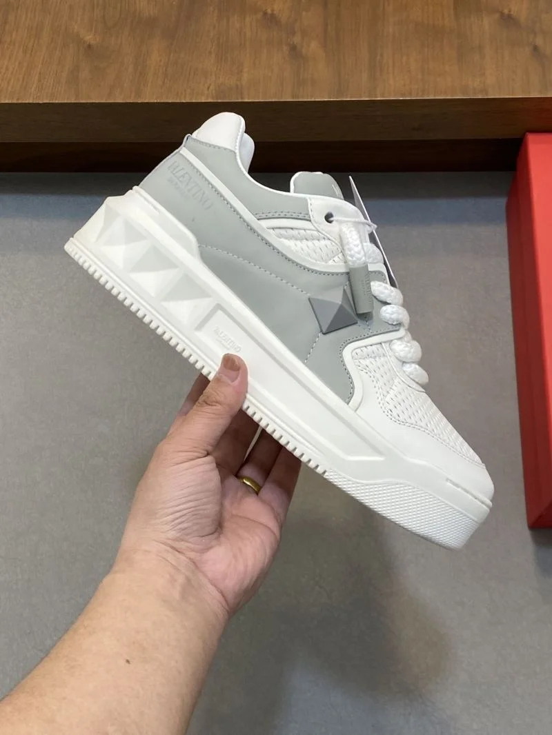 Legit Valentino One Stud Shoes
