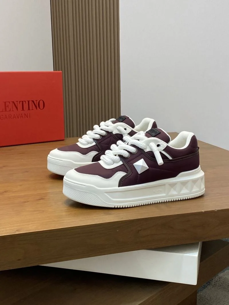 Cut-rate Valentino One Stud Shoes
