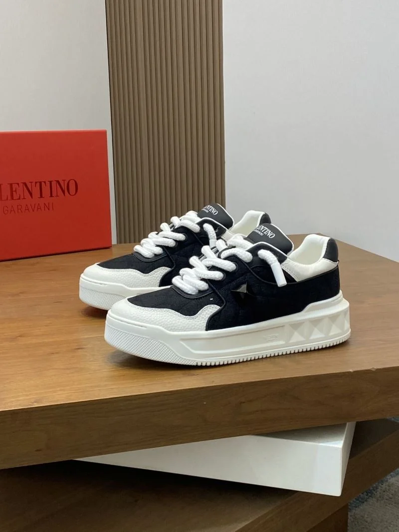Bargain Valentino One Stud Shoes