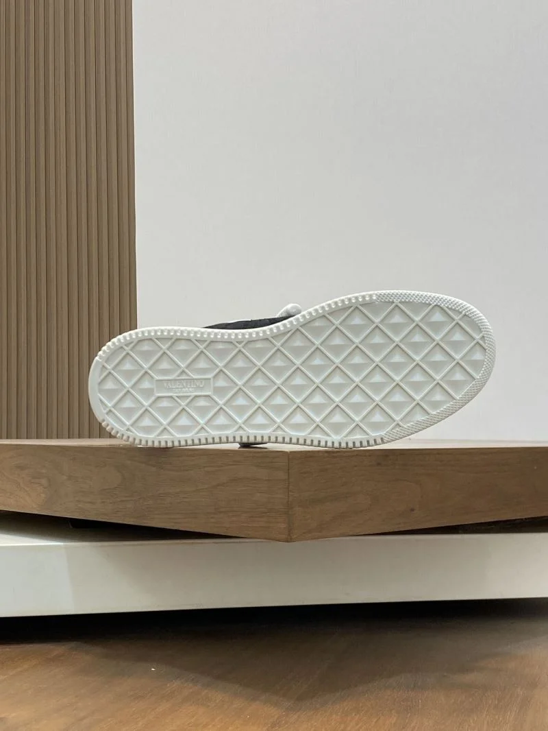 Bargain Valentino One Stud Shoes