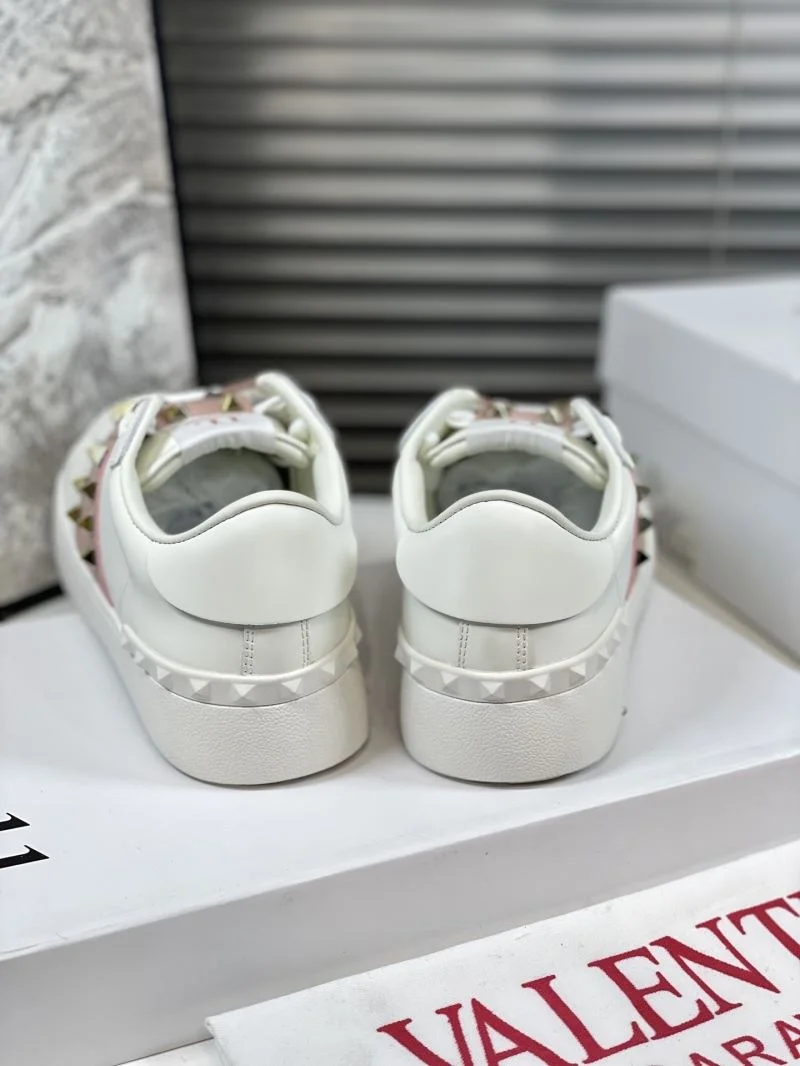 Accurate model Valentino Open Shoes