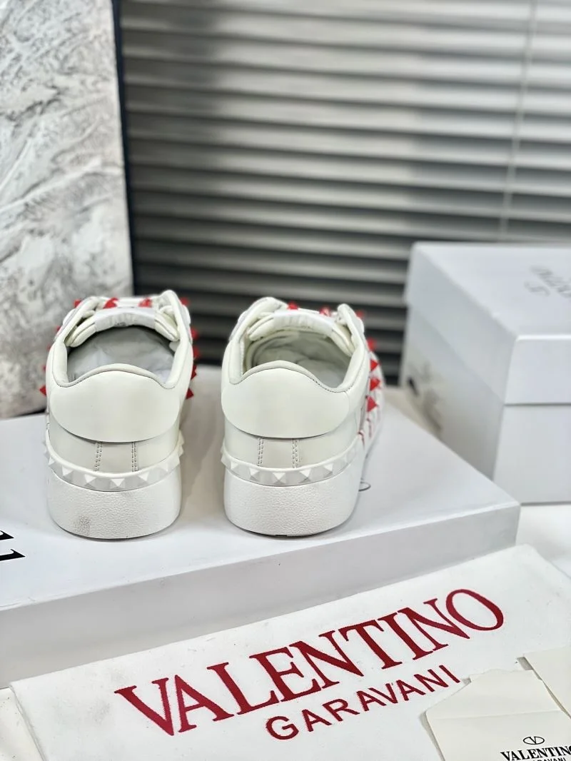 Accurate model Valentino Open Shoes