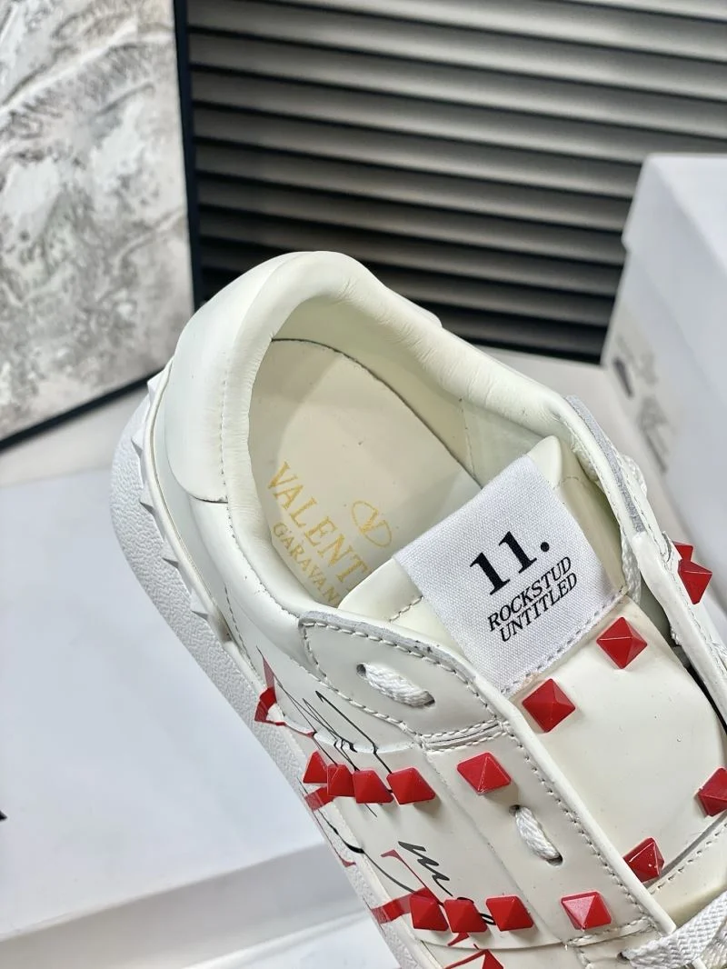 Accurate model Valentino Open Shoes