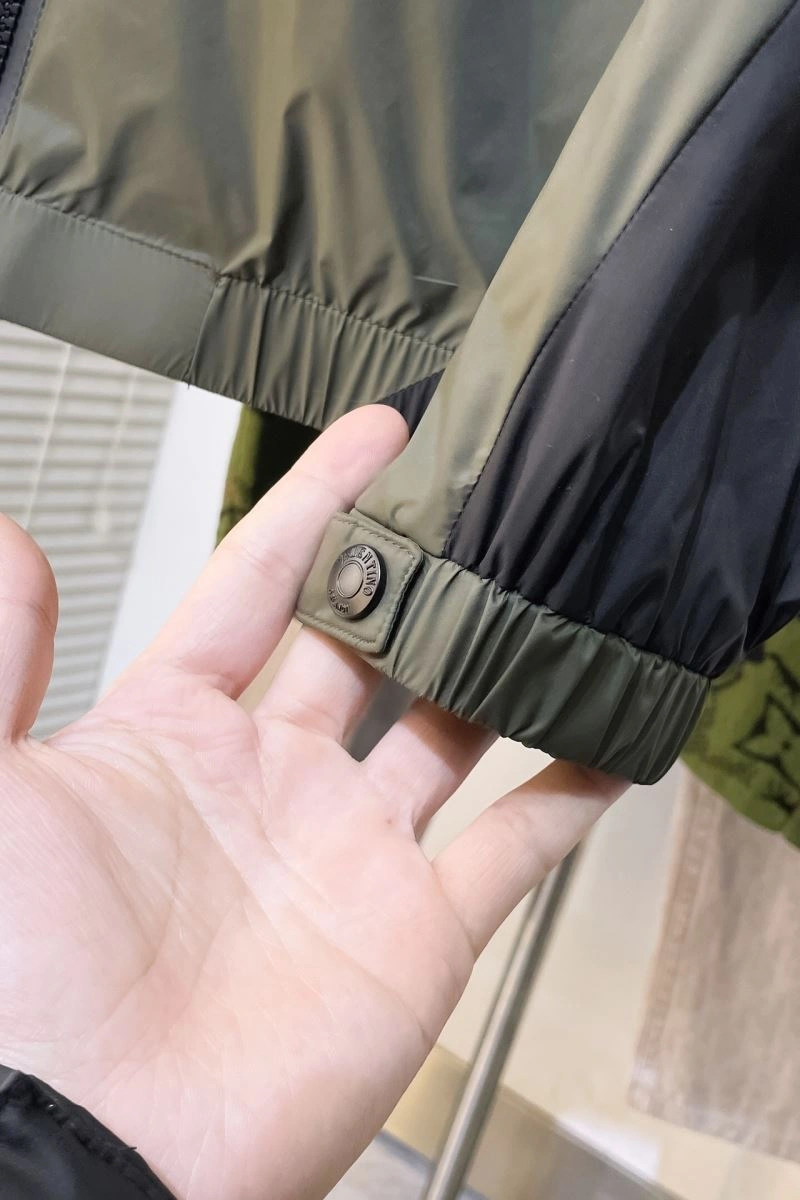 Low-cost Valentino Outwear
