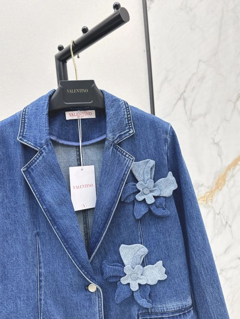 Precise copy Valentino Outwear