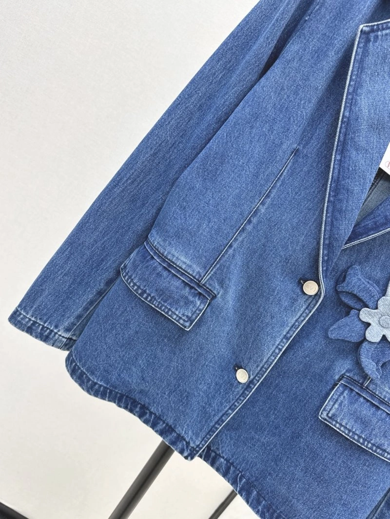 Precise copy Valentino Outwear