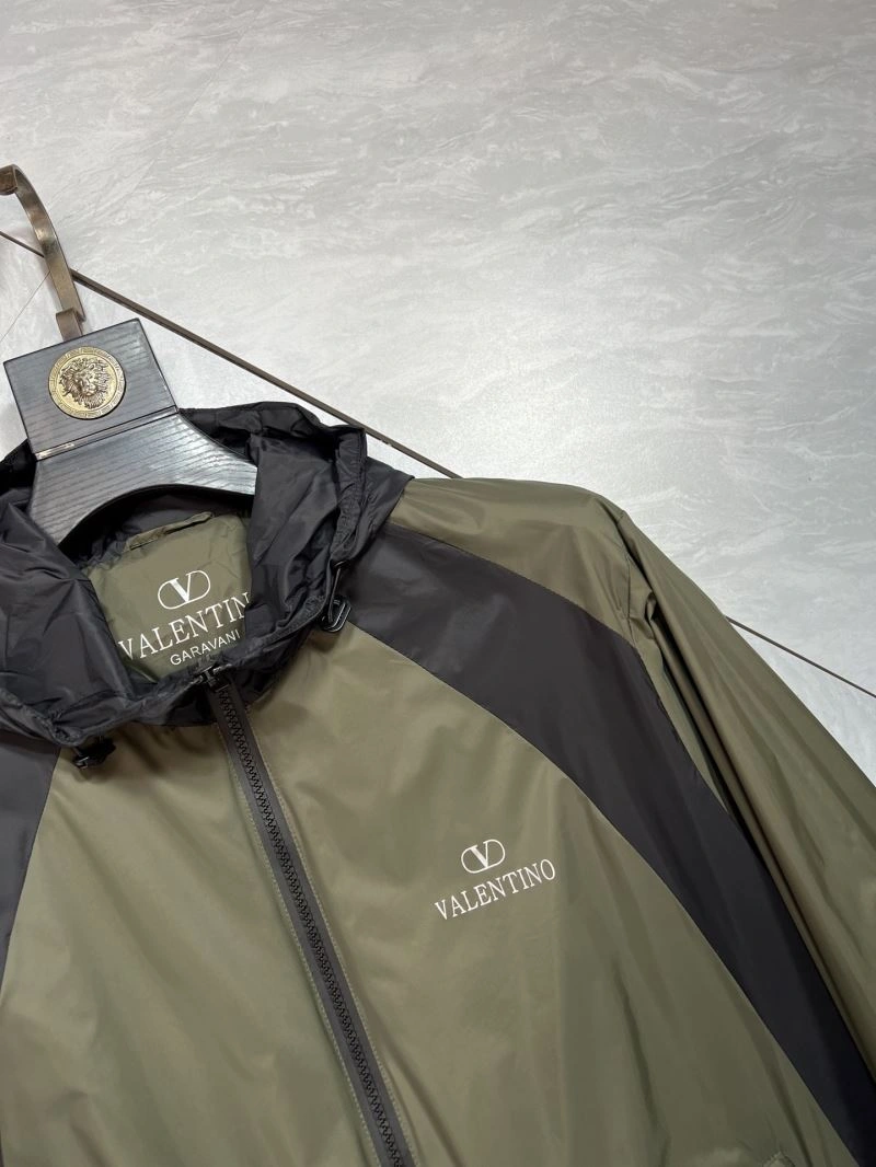 Top match Valentino Outwear