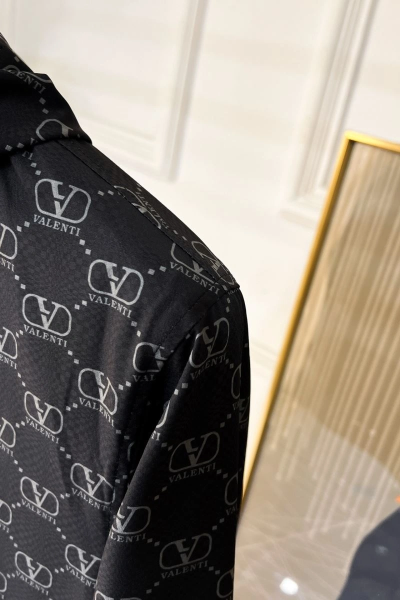 Brand-original Valentino Outwear