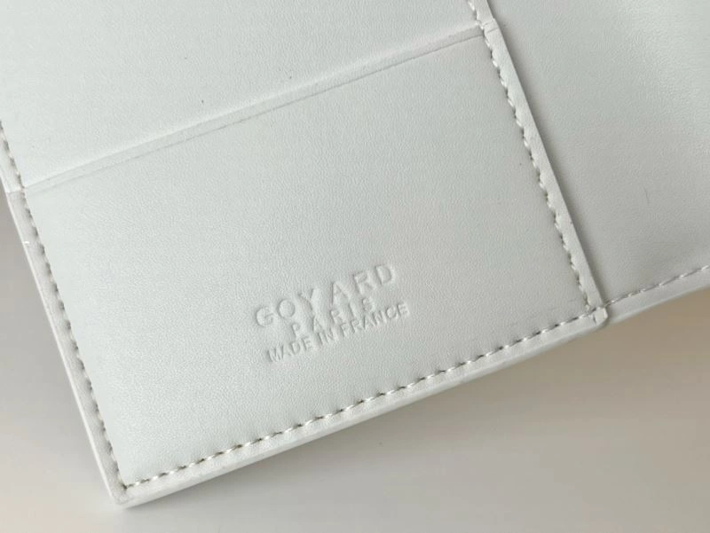 Inexpensive Valentino Passport Holders