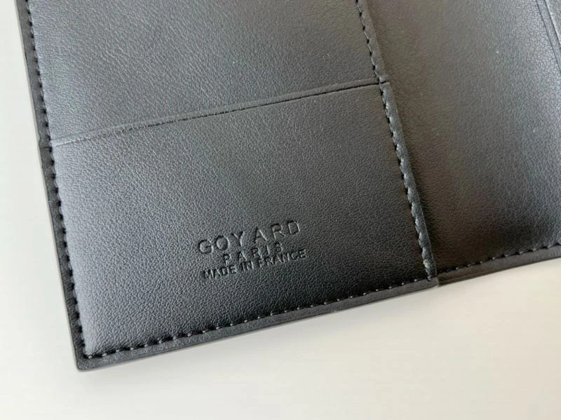Economical Valentino Passport Holders