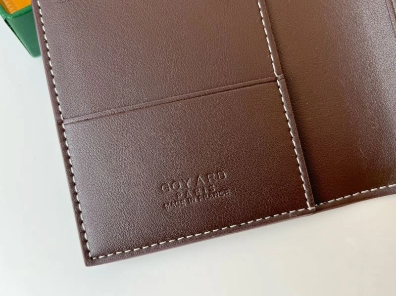 Indistinguishable Valentino Passport Holders