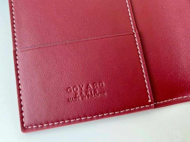 Accurate model Valentino Passport Holders