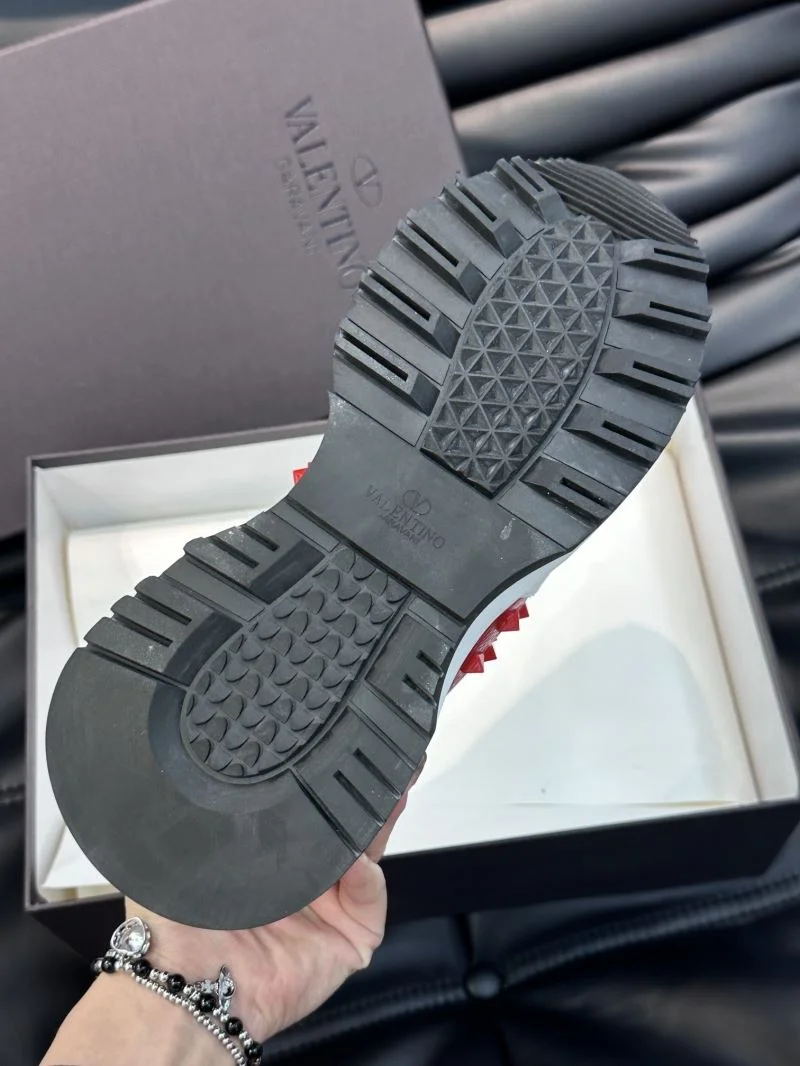 Discounted Valentino Rockrunner Shoes