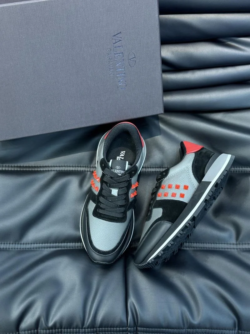 High accuracy Valentino Rockrunner Shoes