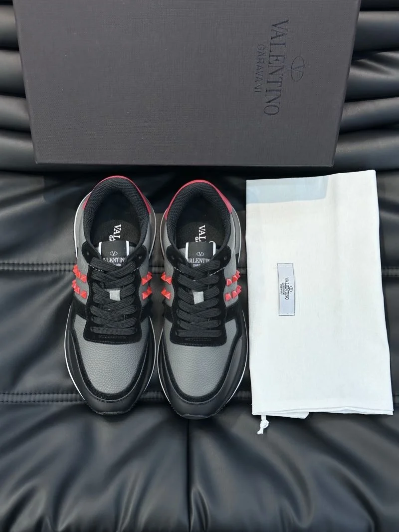 High accuracy Valentino Rockrunner Shoes