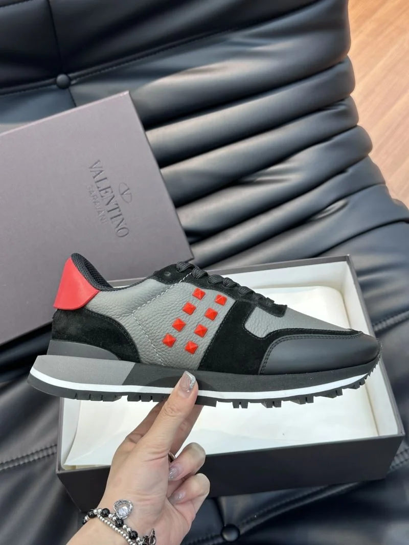 High accuracy Valentino Rockrunner Shoes