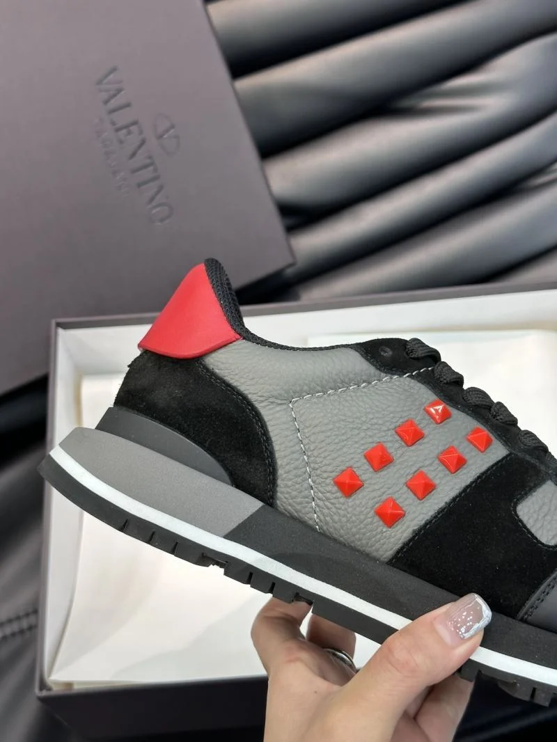 High accuracy Valentino Rockrunner Shoes