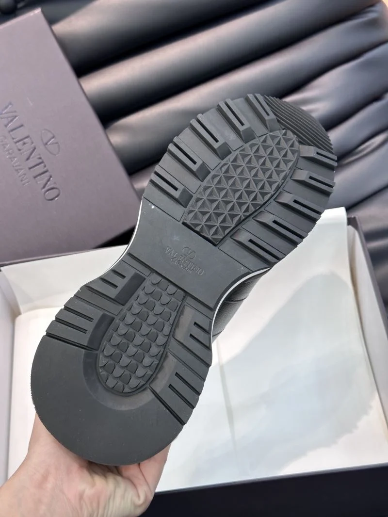 Exact replica Valentino Rockrunner Shoes