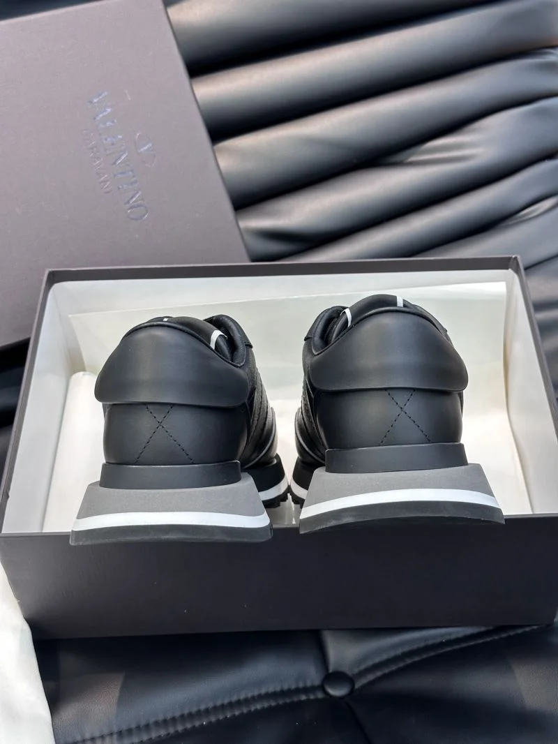 Exact replica Valentino Rockrunner Shoes