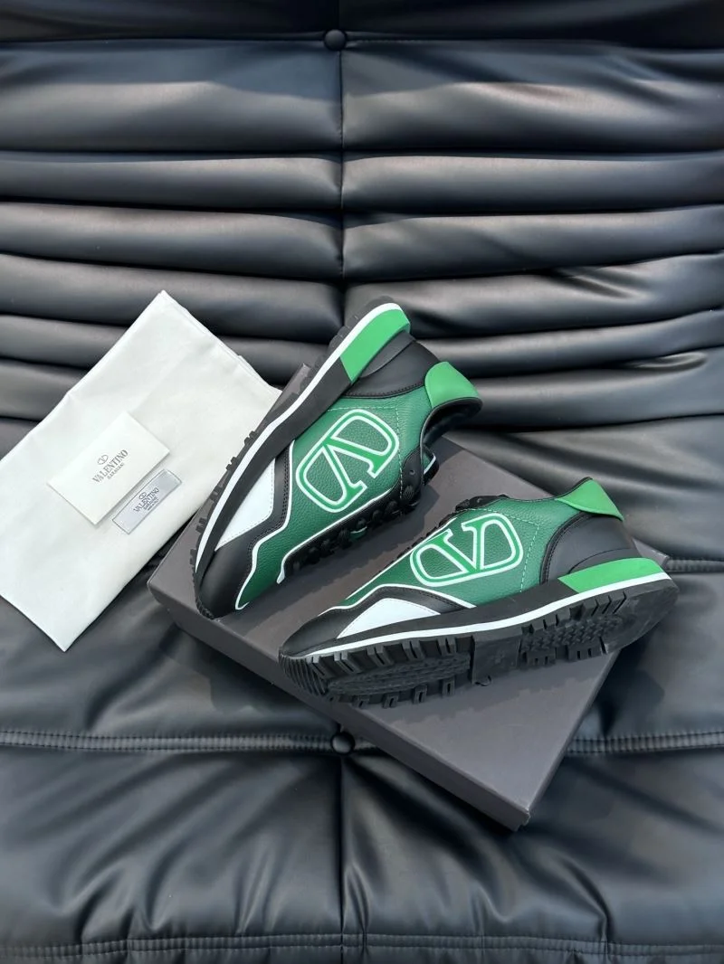Exact replica Valentino Rockrunner Shoes