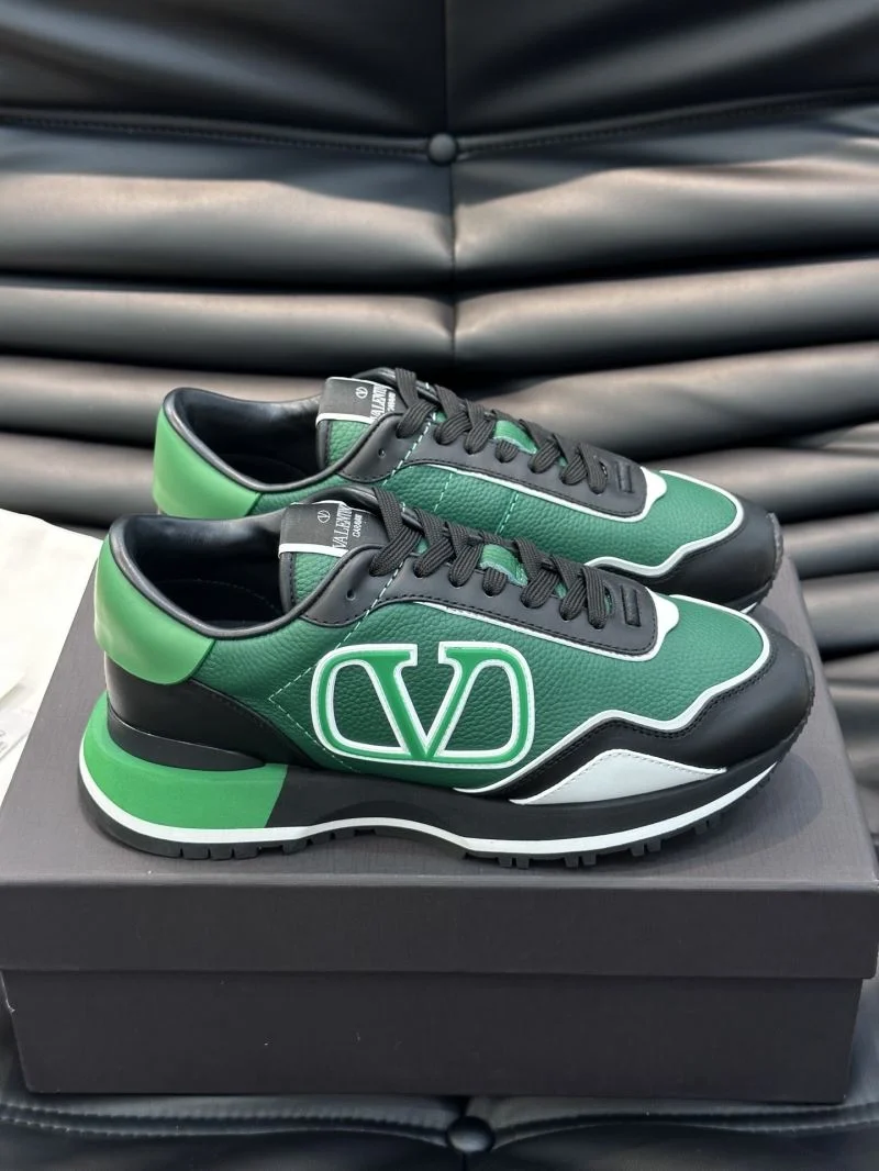Exact replica Valentino Rockrunner Shoes