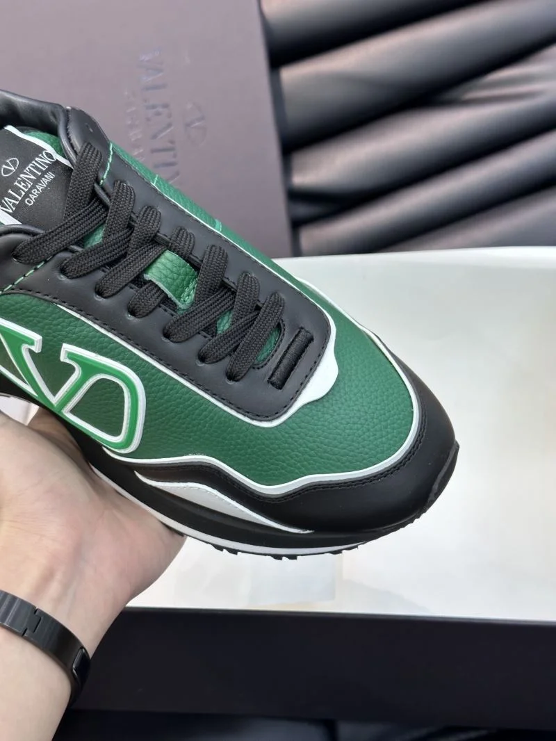 Exact replica Valentino Rockrunner Shoes
