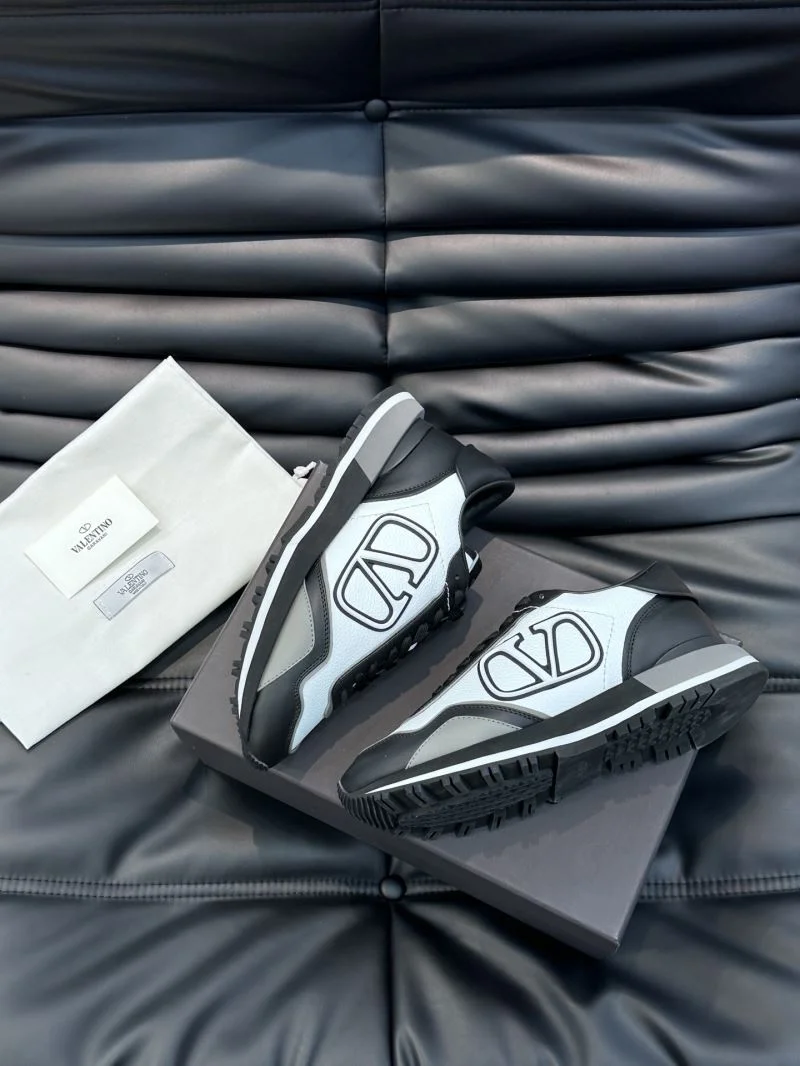 Factory-made Valentino Rockrunner Shoes