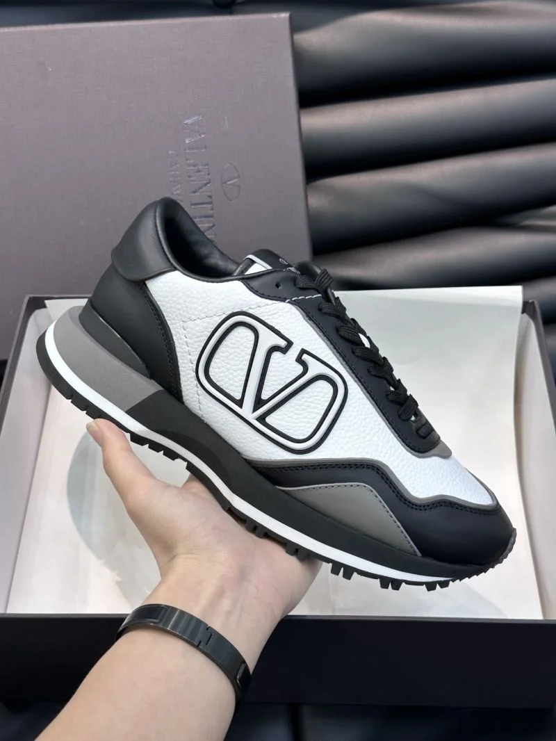 Factory-made Valentino Rockrunner Shoes