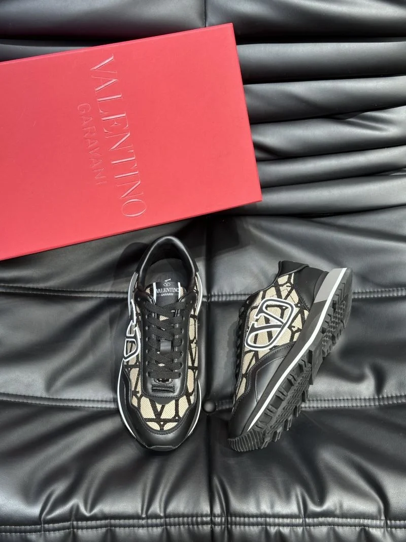 Brand-authenticated Valentino Rockrunner Shoes