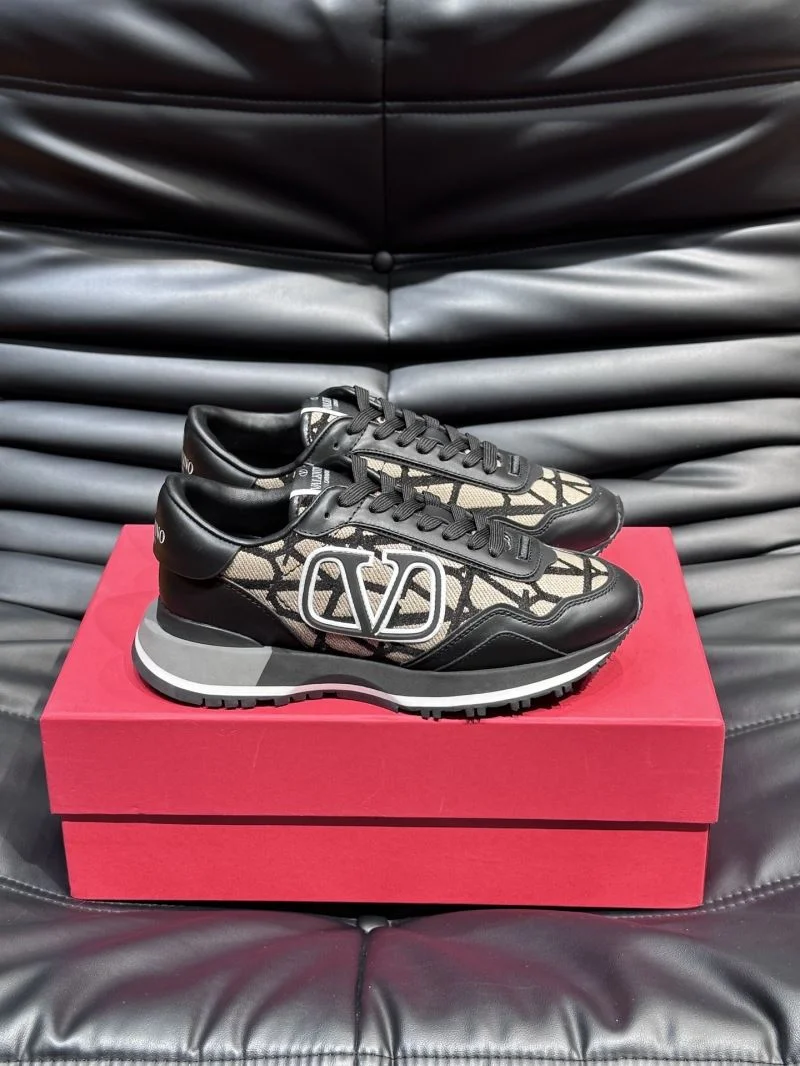 Brand-authenticated Valentino Rockrunner Shoes