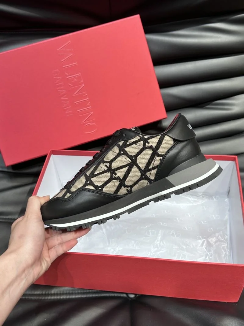 Brand-authenticated Valentino Rockrunner Shoes