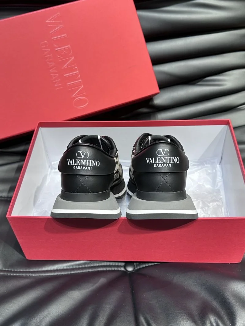 Brand-authenticated Valentino Rockrunner Shoes