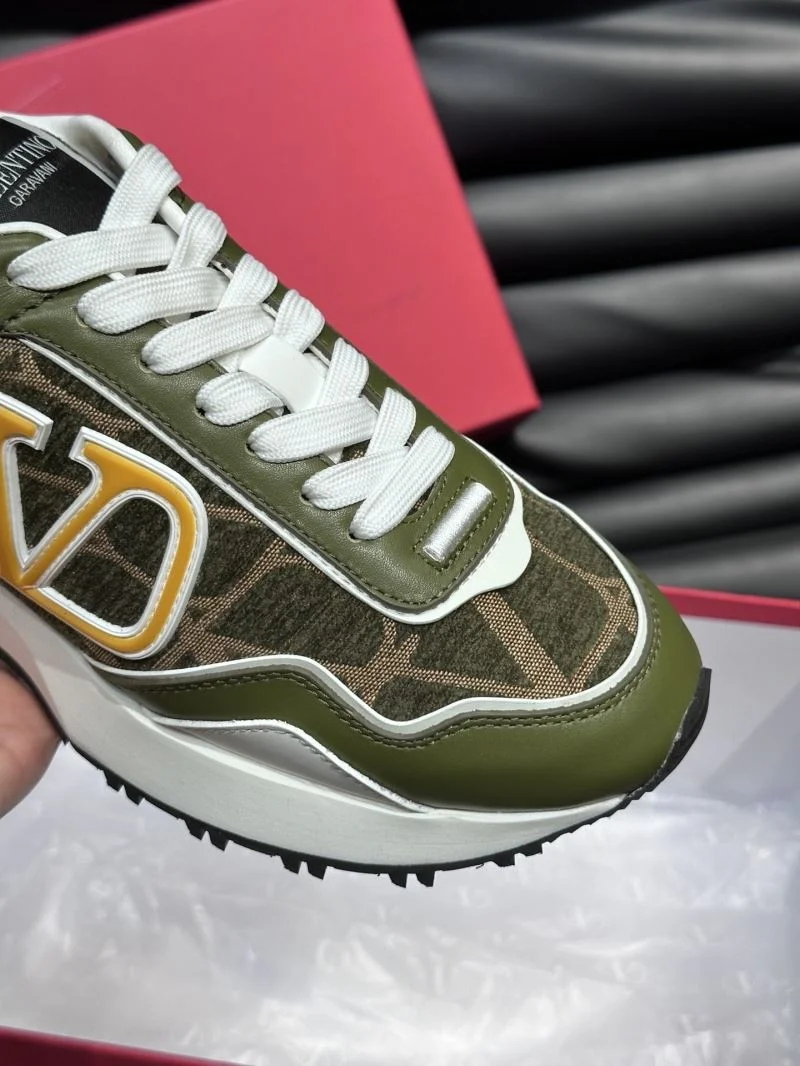 Reasonably priced Valentino Rockrunner Shoes