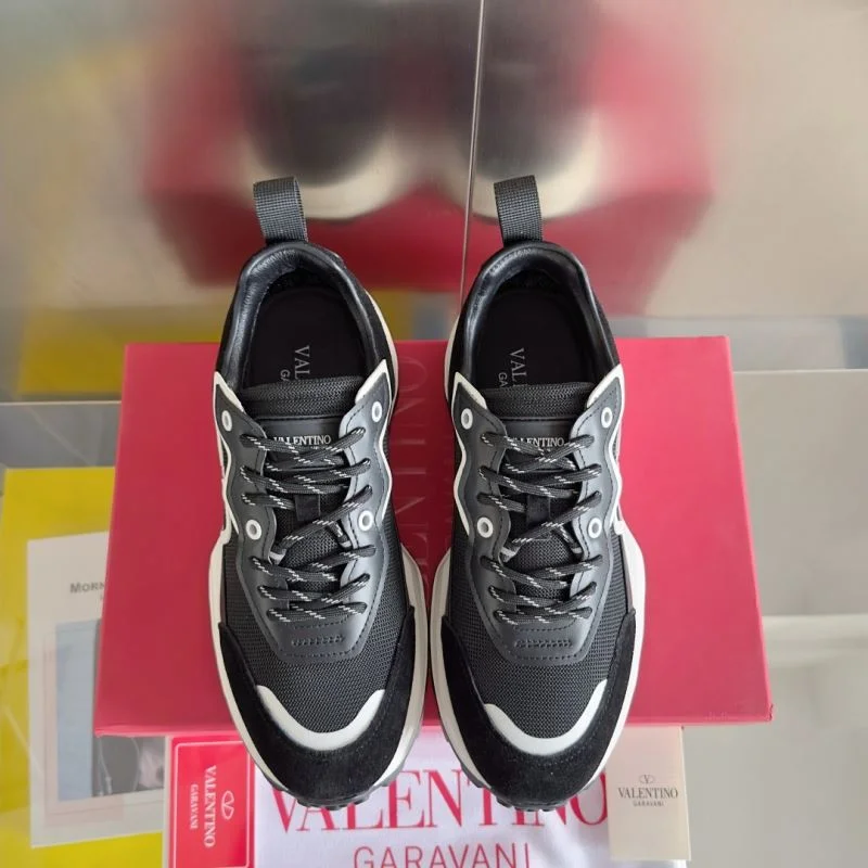 High accuracy Valentino Rockrunner Shoes
