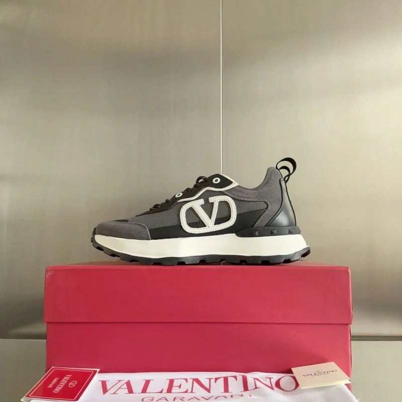 Exact replica Valentino Rockrunner Shoes