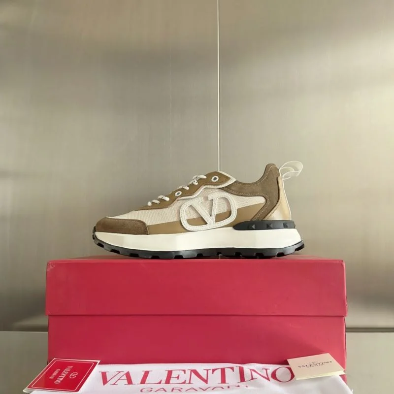 Legit Valentino Rockrunner Shoes