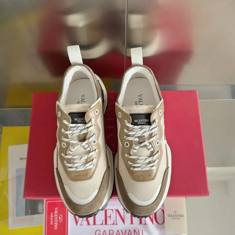 Legit Valentino Rockrunner Shoes