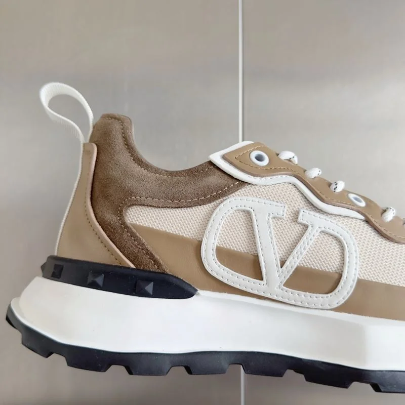 Legit Valentino Rockrunner Shoes